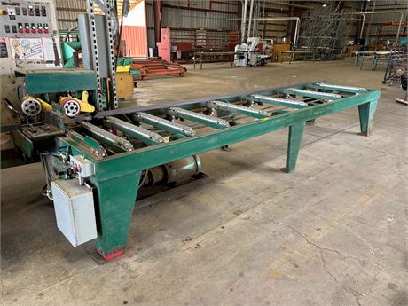 Lot - Mid Oregon Moulder infeed table | Place Your Bid at MachineryMax