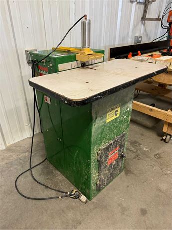 Lot - Castle Pocket Boring Machine | Place Your Bid at MachineryMax
