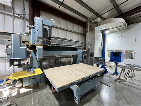 Lot - Heian "NC-151MC-2616" Cnc Router - 5-Axis | Place Your Bid at ...