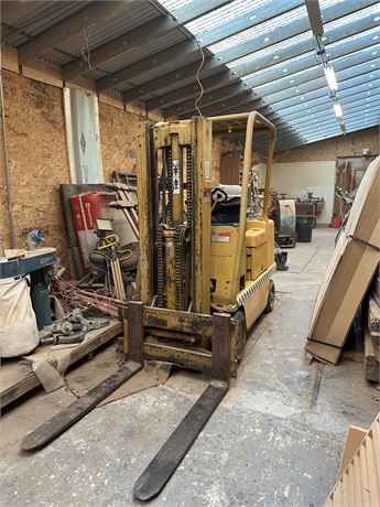 Lot - Caterpillar "T50B" Forklift | Place Your Bid at MachineryMax