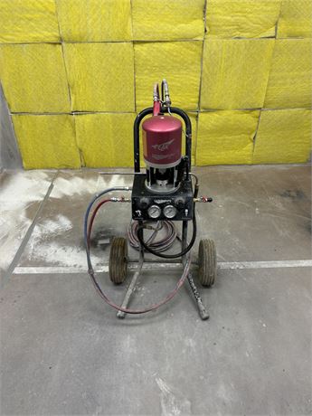 Lot - CA Tech "Cougar" Spray Pump and Spray Gun | Place Your Bid at ...