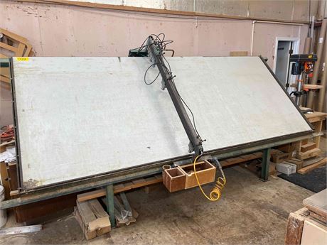 Lot - Ritter "R200" face frame table | Place Your Bid at MachineryMax