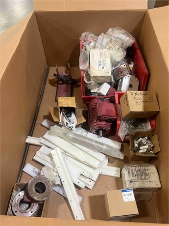 Lot - Hinge Machine parts | Place Your Bid at MachineryMax