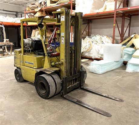 Lot - Mitsubishi "FG25" Dual Wheel Forklift - Concord, ON | Place Your ...