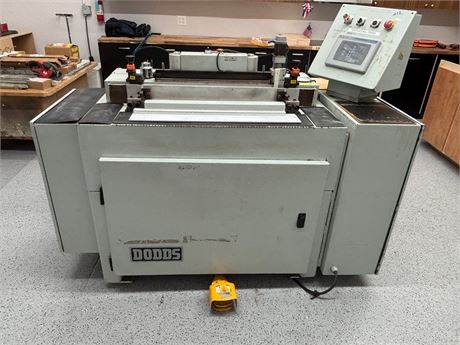 Lot - Dodds "SE-25-CNC-TS-PS" CNC Dovetailer | Place Your Bid at ...