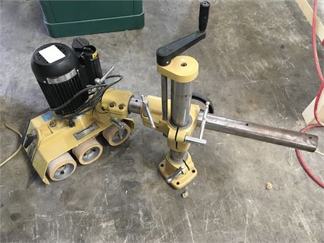 Lot - Powermatic "PF-31" Power Feeder | Place Your Bid at MachineryMax