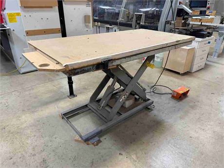 Lot - American Lifts "T1036022" Lift Table | Place Your Bid at MachineryMax