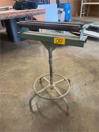 Lot - Roller stand | Place Your Bid at MachineryMax