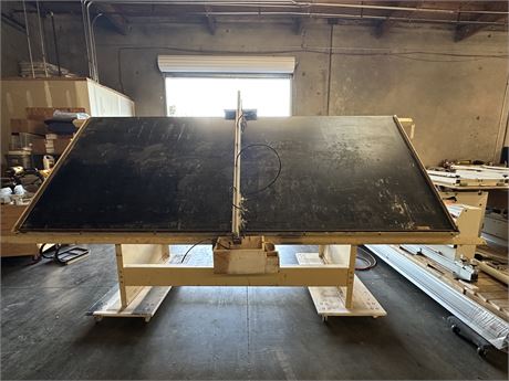 Lot - Ritter "R200E/A" Face Frame Assembly Table | Place Your Bid at ...