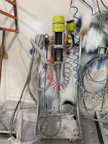 Lot - Kremlin "Airmix 20C50" Spray Pump System and Spray Gun | Place ...