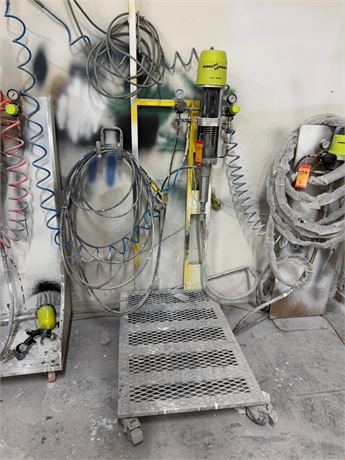 Lot - Kremlin "Airmix 20C50" Spray Pump System and Spray Gun | Place ...