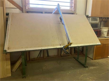 Lot - Castle "4 X 8" Face Frame Table | Place Your Bid at MachineryMax