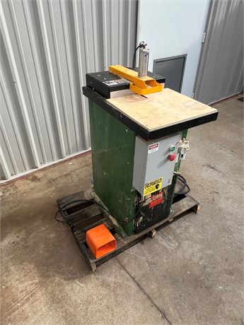 Lot - Castle "TSM-35" Industrial Pocket Cutter | Place Your Bid at ...