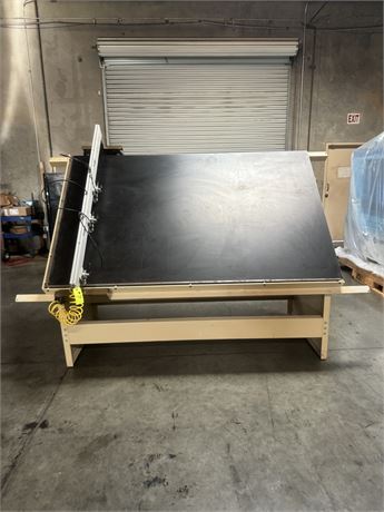 Lot - Ritter "R215E" Face Frame Assembly Table | Place Your Bid at ...